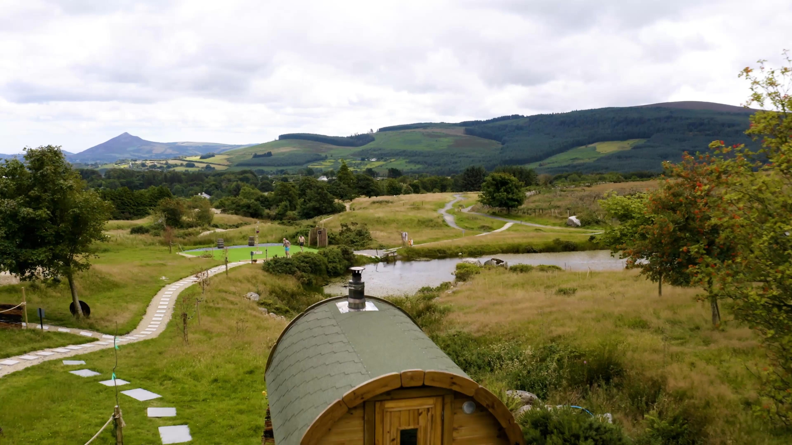 Tigh'N Alluis - Outdoor Sauna Retreat in the Hearth of Dublin Mountains.